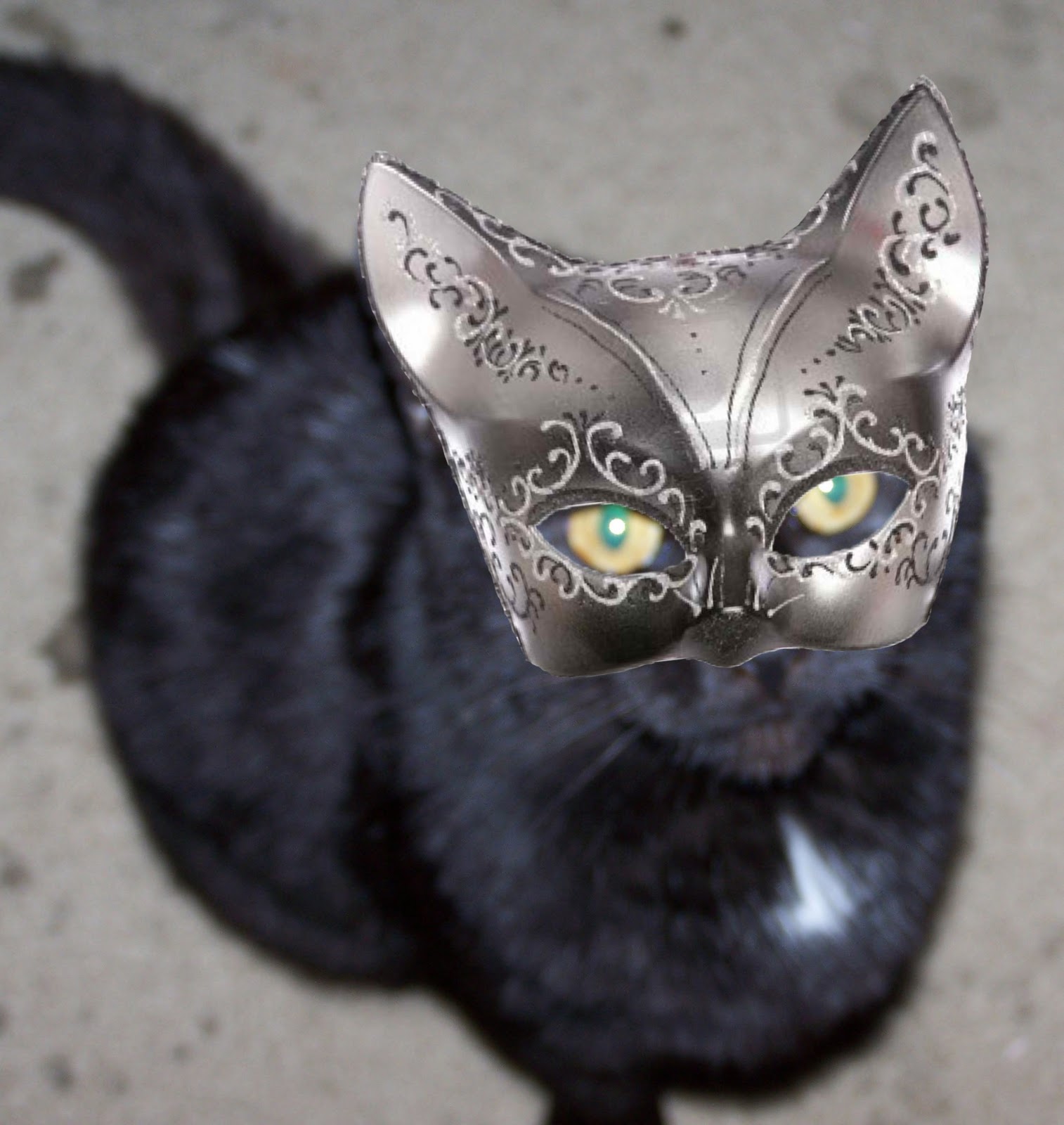 Cat's Eye View @ MPL: Drawer Dude's Cool Halloween Mask For Moi