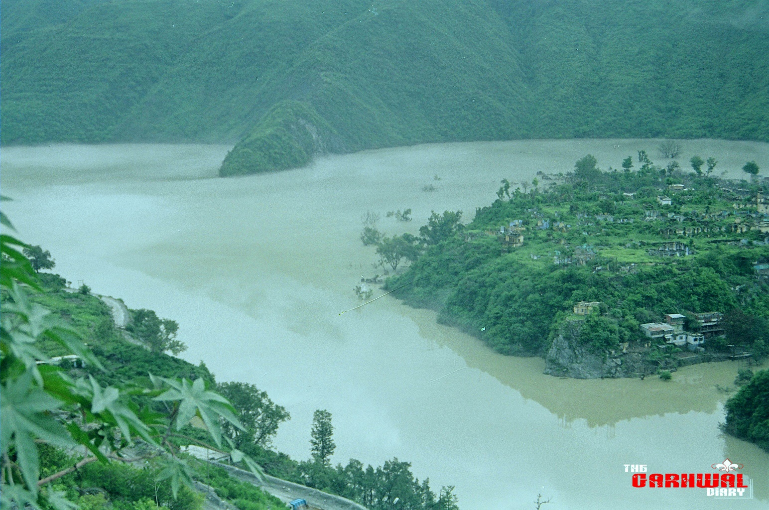 Old Tehri Pics, Rare pics of Old Tehri town, Submerged City Before Dam ...