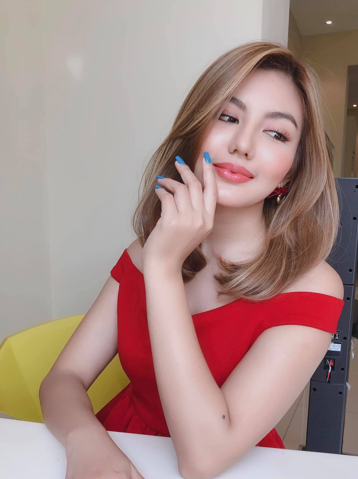 LG Ambassador in Myanmar May Myint Mo Studio Commercial Photoshoot