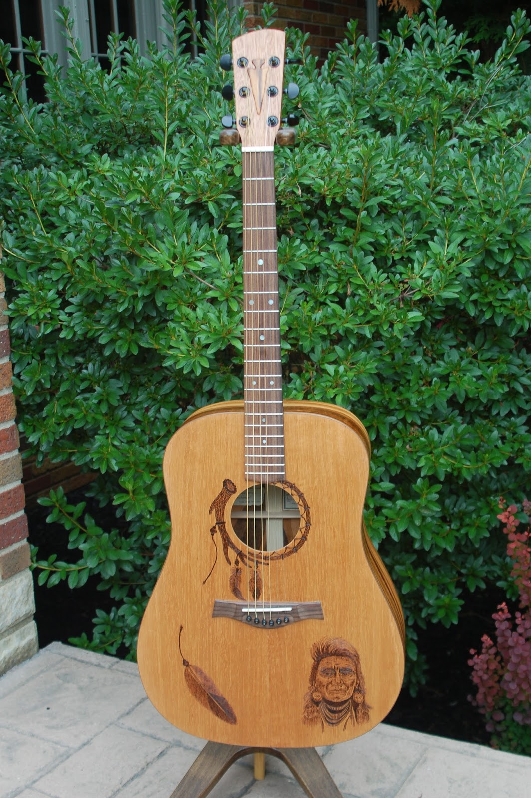 TotalRojo Guitars: 'The Chief'