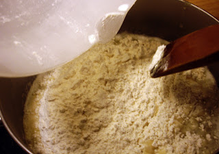 libyan food: Arabic Boiled Flour Pudding: Asida العصيدة