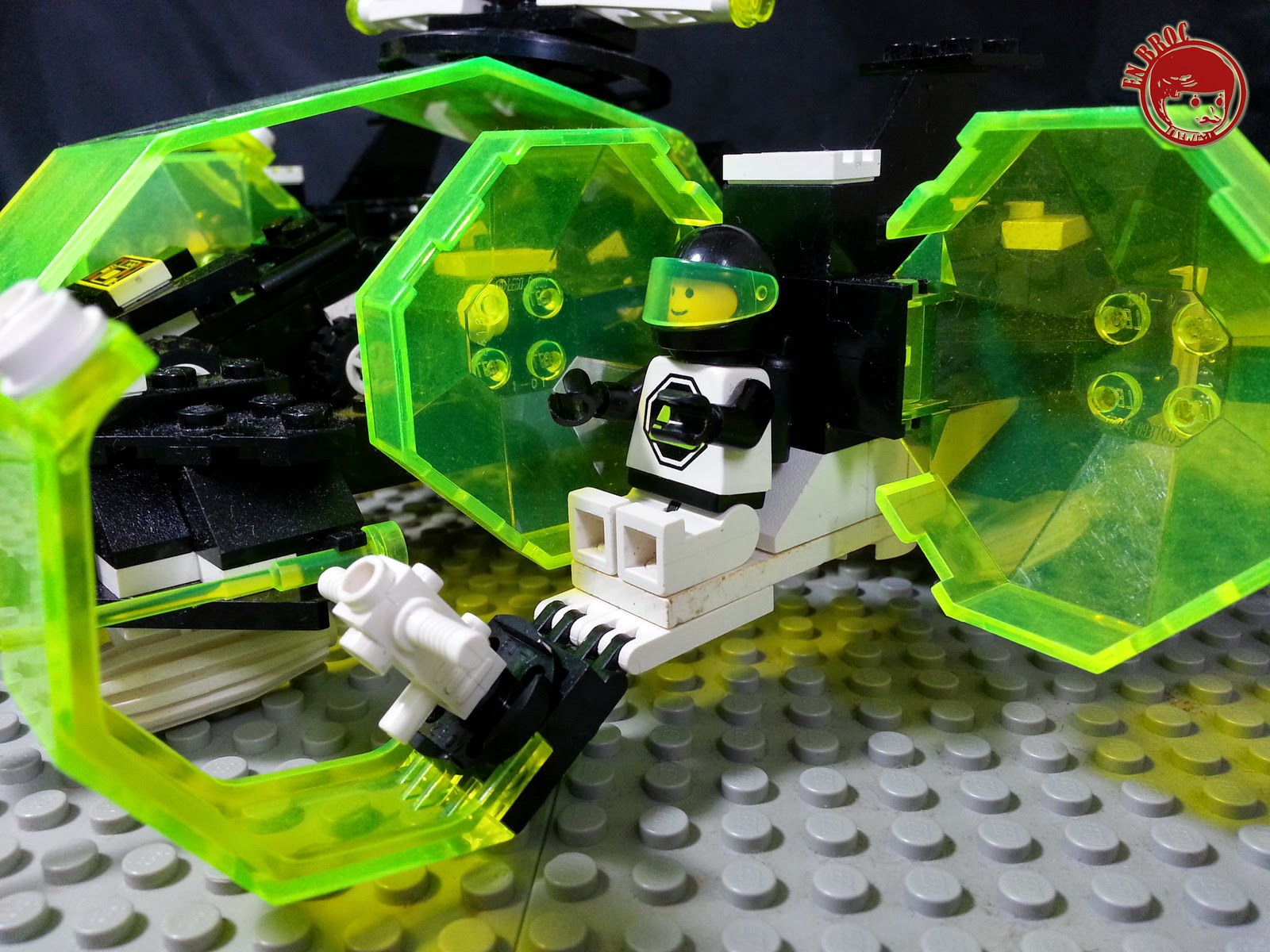 en-broc: Lego 6981 : Aerial Intruder, 1991