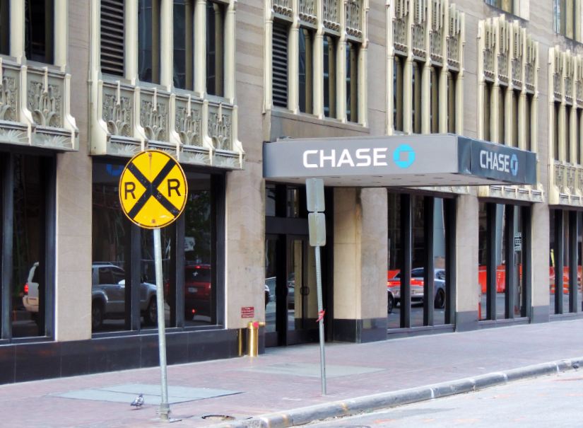 Houston in Pics: Chase Bank at Historic Gulf Building (1929) in Downtow