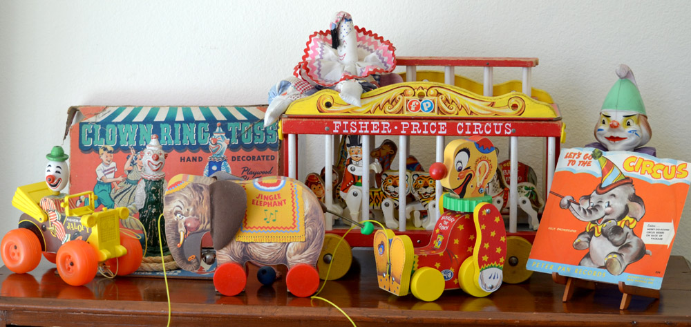 The Copycat Collector: COLLECTION #245: Vintage Circus Toys