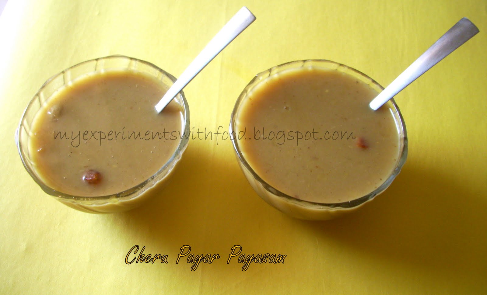 My Experiments With Food: Cheru Payar Payasam / Green Gram Dal Pudding