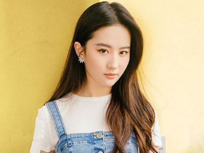 Top 10 Beautiful Female Asian Stars Chosen by Chinese Fans