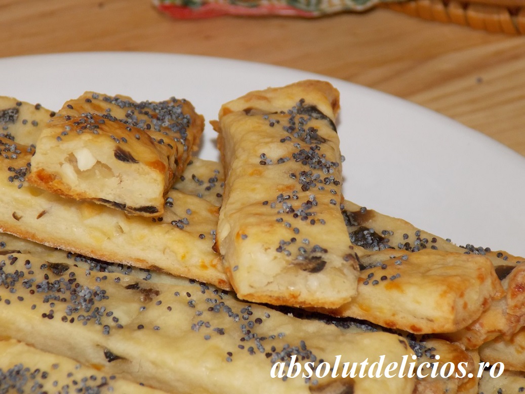 Absolut Delicios: SARATELE CU BRANZA SI MASLINE