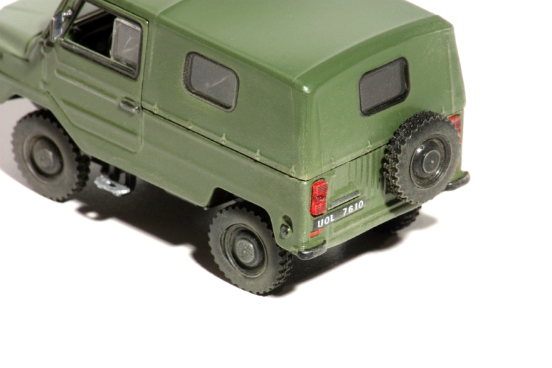 MiniAutoHobby: LUAZ 969M