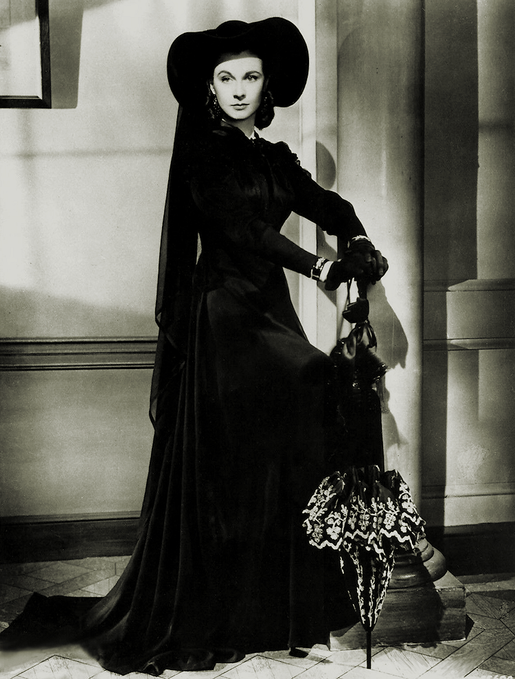 Gods and Foolish Grandeur: Vivien Leigh as Lady Hamilton, costumes by ...