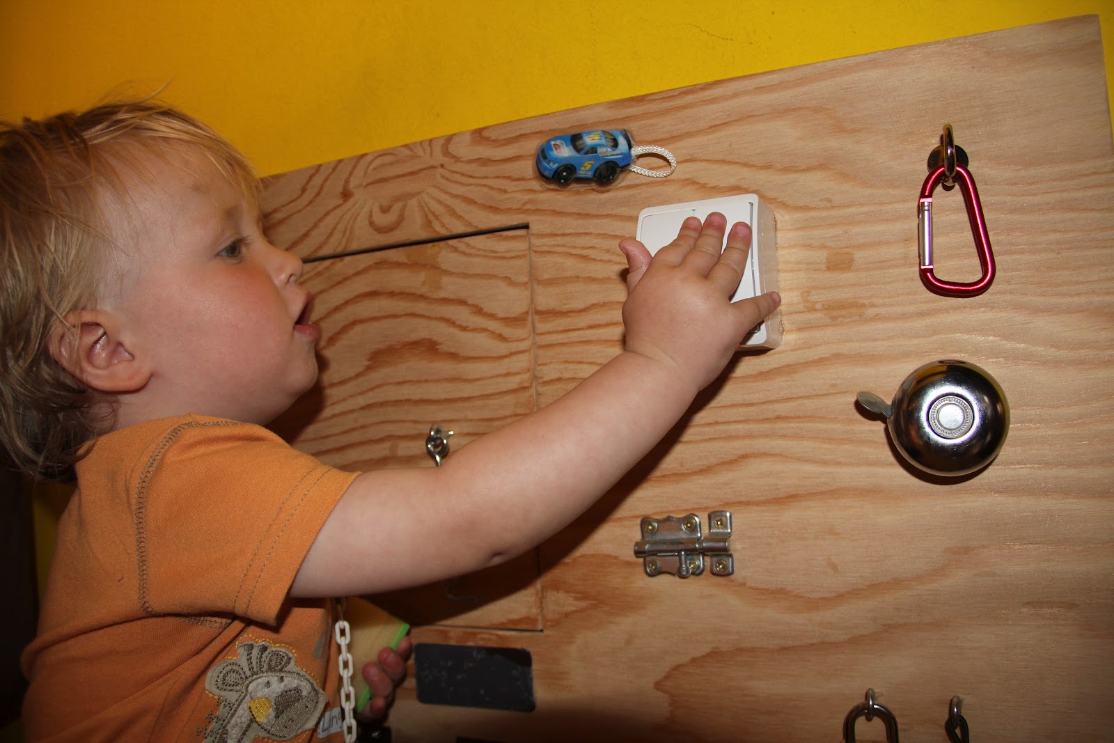 Oh so manageable: Kids' Activity Board