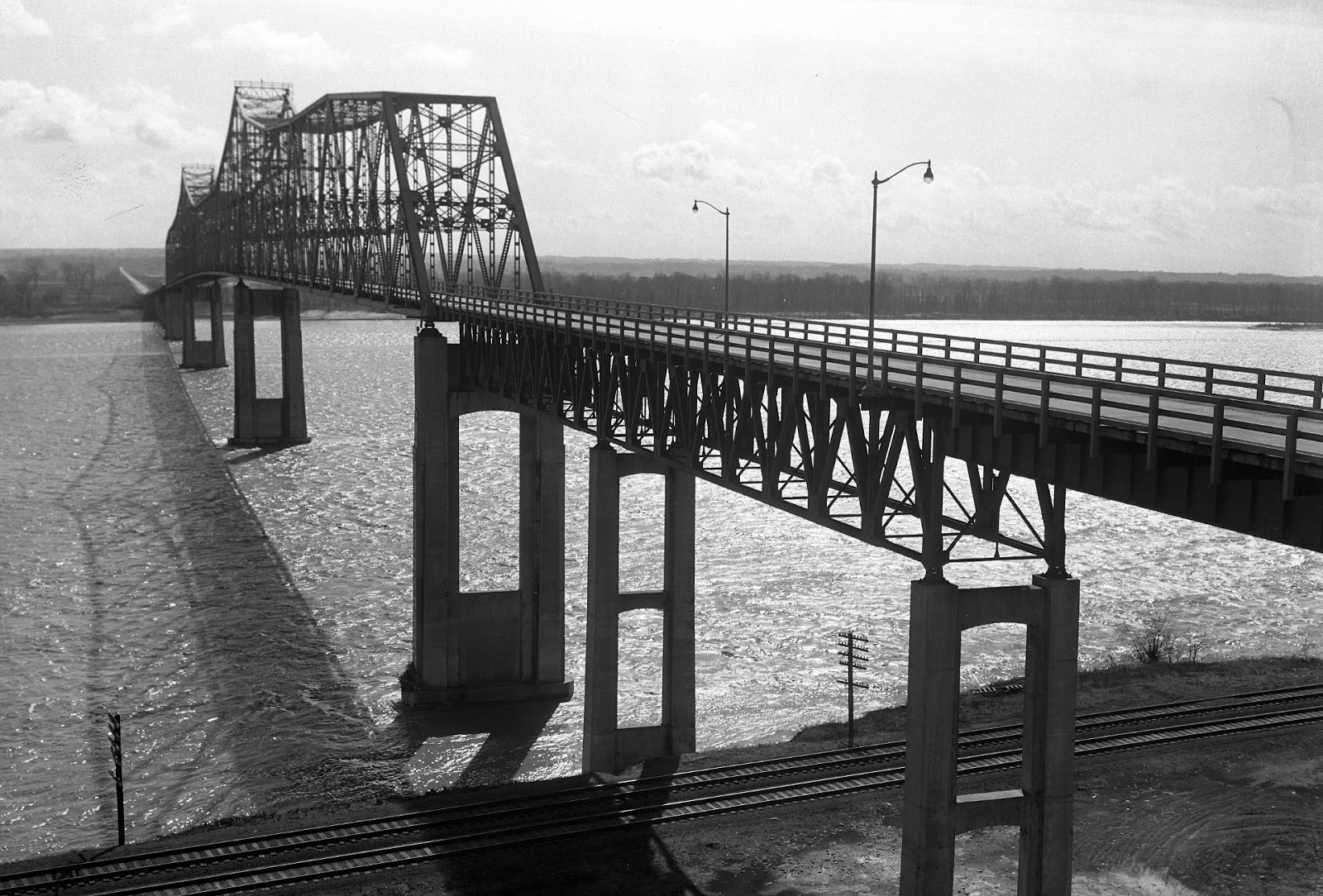Industrial History: I-255+US-50 Jefferson Barracks Bridge over ...