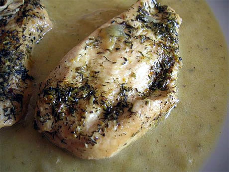 Menú Light: Pechugas de pollo con salsa de albahaca