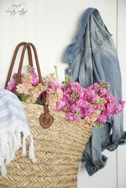 The simple secret to a French market basket bouquet - French Country ...