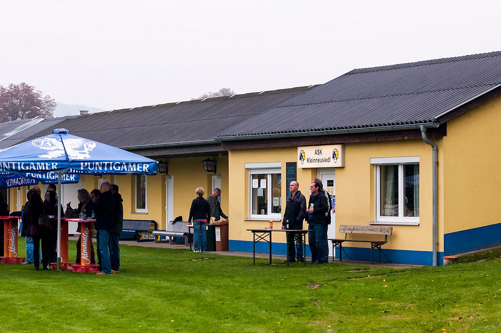 Sports, Groundhopping: ASK Klein-Neusiedl - ASK Marienthal, 1. Klasse ...