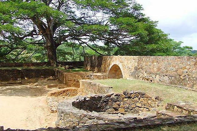 Select Sri Lanka: Katuwana Fort