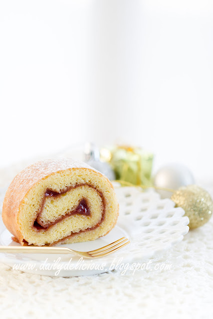 dailydelicious thai: Simple Jam Roll: Easy delicious roll