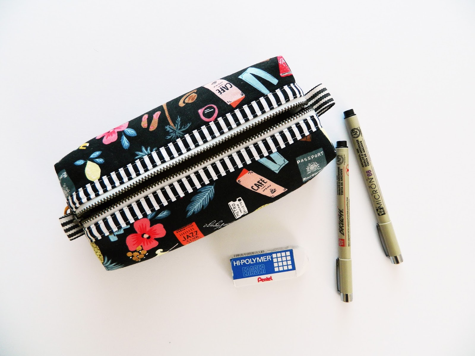 boxy pouch {a free tutorial} | s.o.t.a.k handmade | Bloglovin’