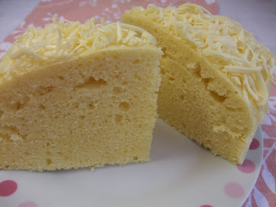 Veronica's Kitchen: Steamed Cheddar Cheese Cake