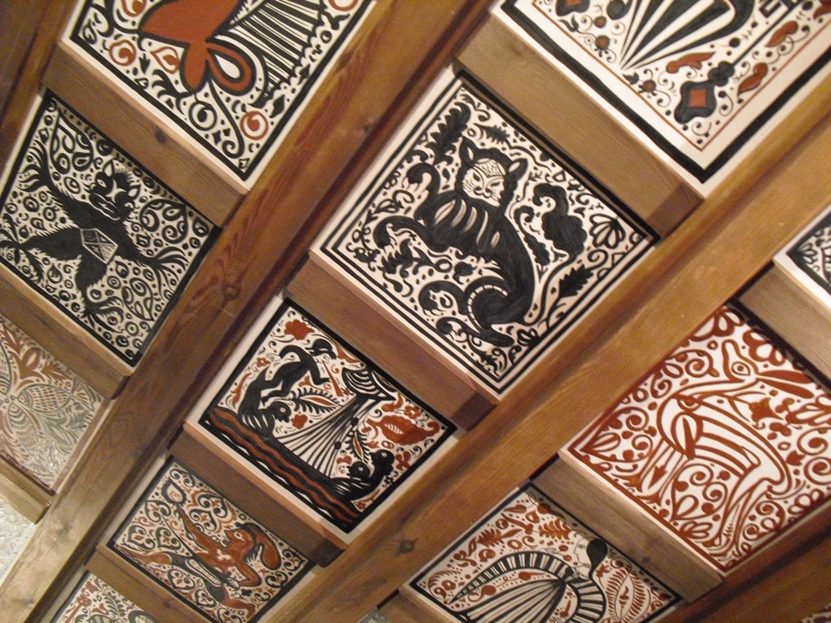 Not Hemingway's Spain: That Perfect Gift: Decorative Ceramics from Valencia