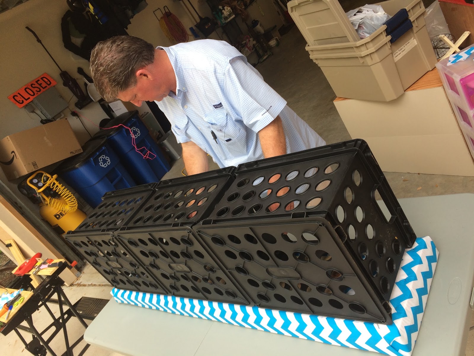 Ketchin' Up With Miss Riley: HOW TO: DIY Crate Benches