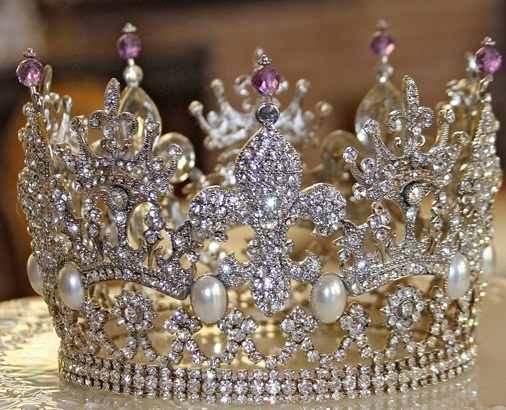 Marie Poutine's Jewels & Royals: Pretty Tiaras!