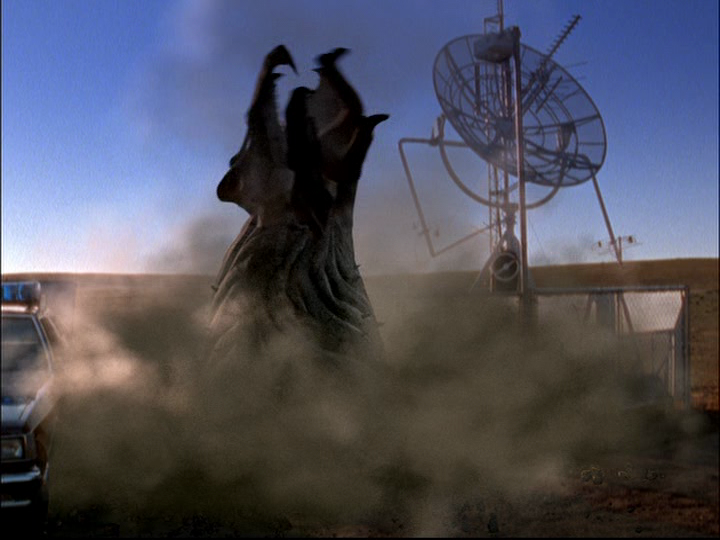Life Between Frames: Tremors: The Series - A Little Paranoia Among Friends