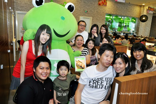 CHASING FOOD DREAMS: Sakae Sushi, Paradigm Mall: New Temptations for 2012!