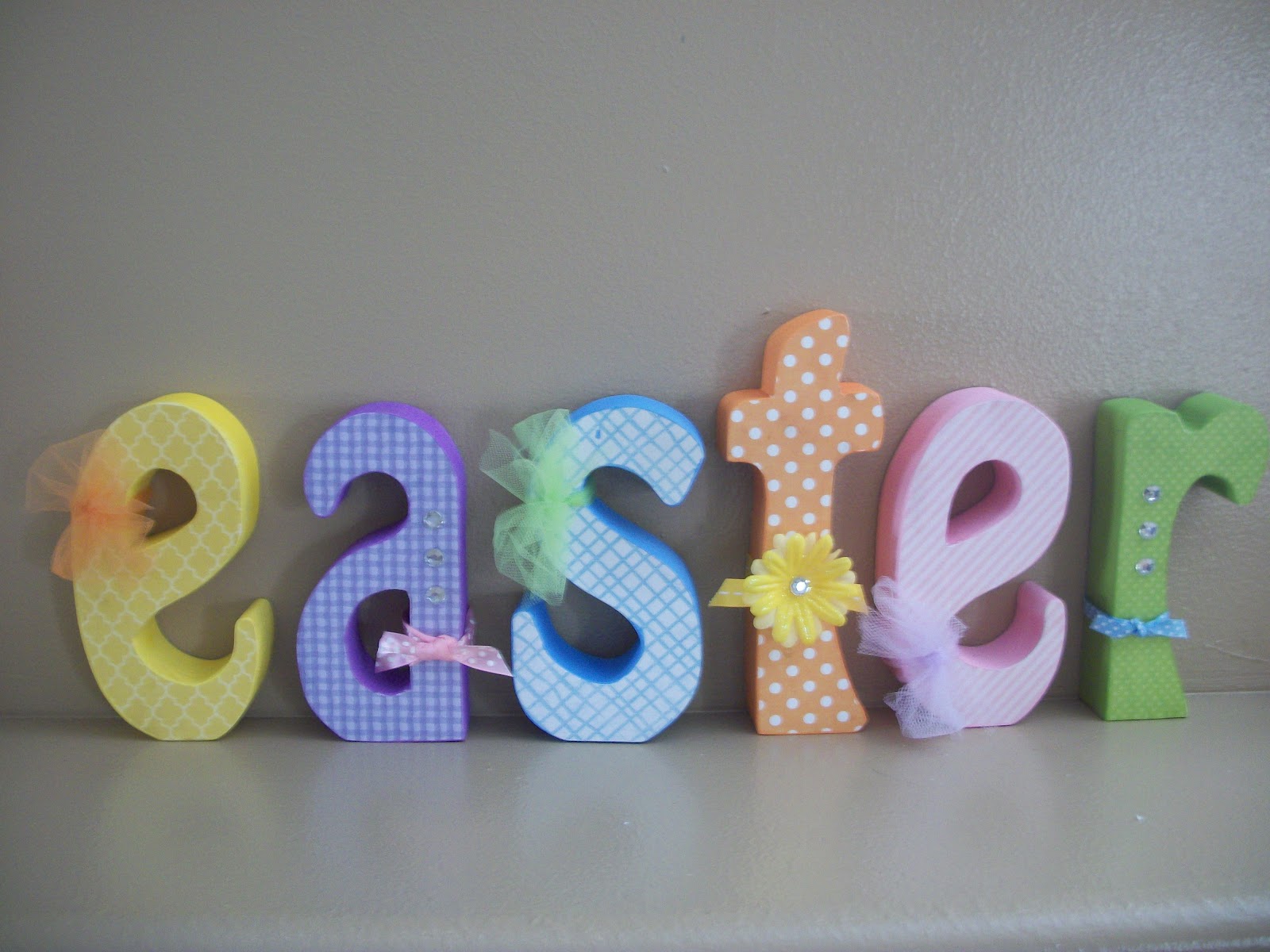 Precious Moments: Easter Wood Letters