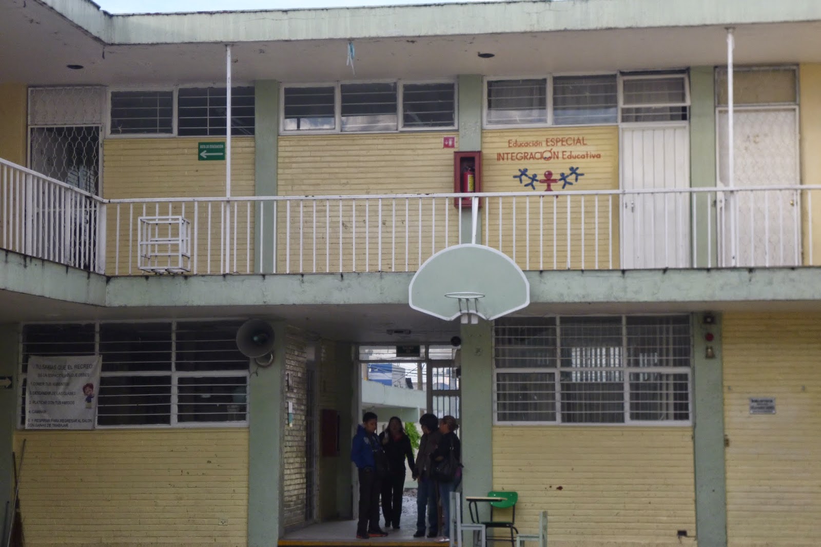 ESC. PRIM. MANUEL RIVADENEYRA Y PALACIO: UN CAMBIO INTERIOR