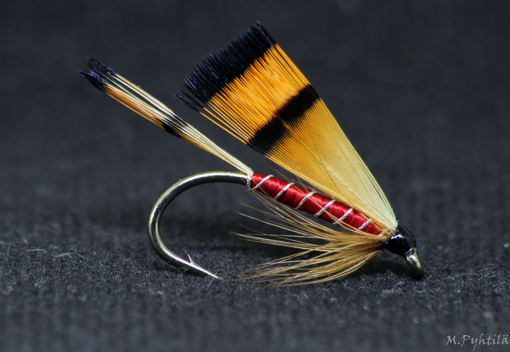 Päiväntasaajan Perhokerho: Tippet series