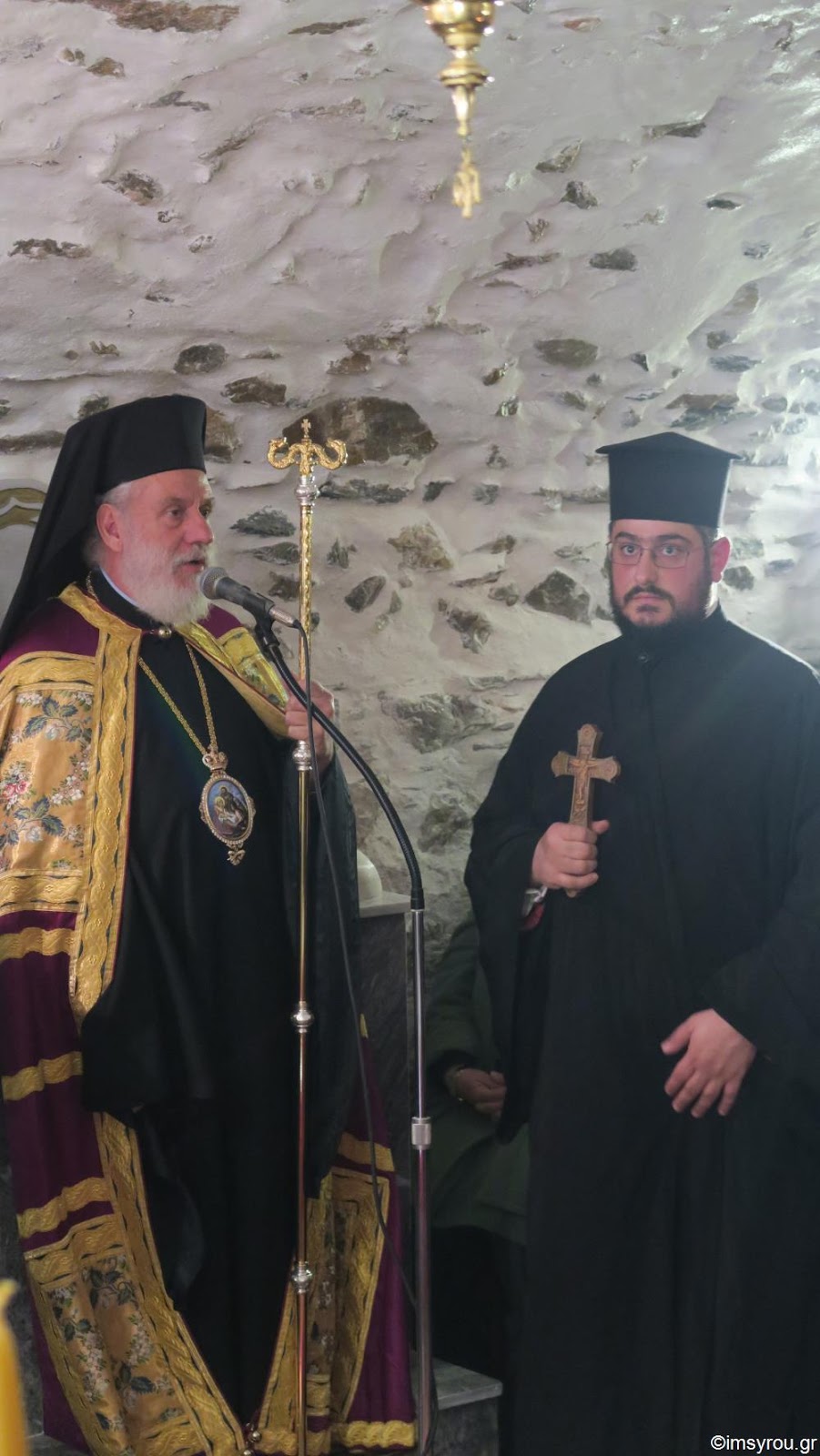 Άγιοι και Εκκλησία: Ο ΣΕΒΑΣΜΙΩΤΑΤΟΣ κ. ΔΩΡΟΘΕΟΣ Β' ΧΟΡΟΣΤΑΤΗΣΕ ΣΕ ΔΥΟ ...