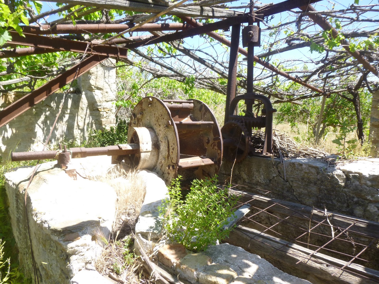 ΓΙΑΝΝΗΣ Δ.ΛΥΡΑΣ: ΜΑΓΓΑΝΟΠΗΓΑΔΑ ΣΤΗ ΣΥΡΟ-ΤΗΝΟ.ΠΕΡΙΒΑΛΛΟΝΤΙΚΟ ΠΡΟΓΡΑΜΜΑ ...