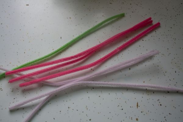 How to Make Pipe Cleaner Flower Rings - Life with Moore Babies