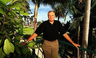 The Digital Teacher: Schools : Reading science-fiction : Douglas Adams ...