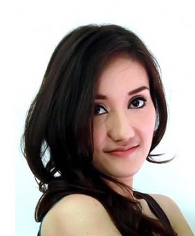 Biodata lengkap Charma Juinda SPG YKS Trans TV