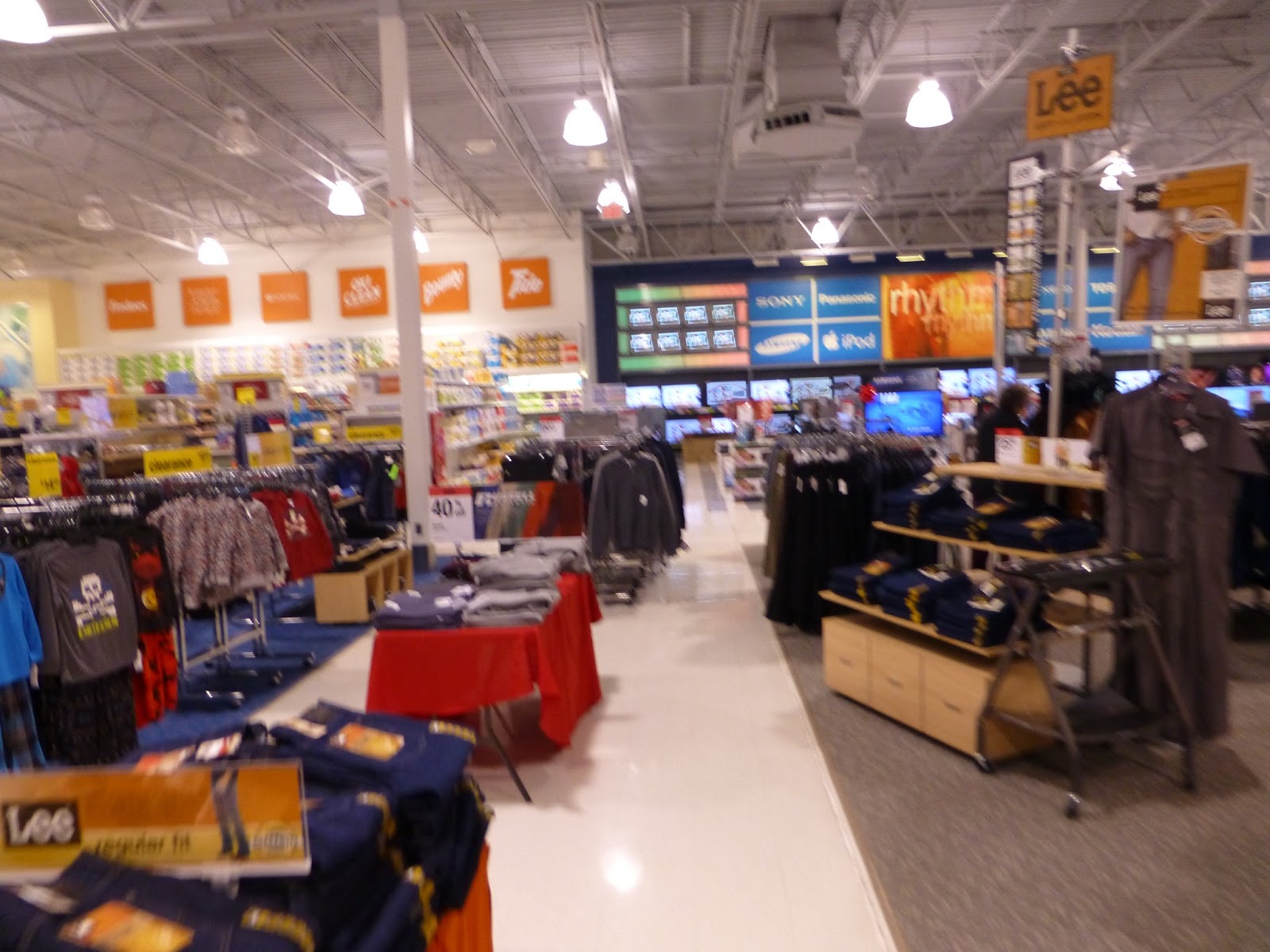Dead and Dying retail: Sears Grand in Solon, Ohio