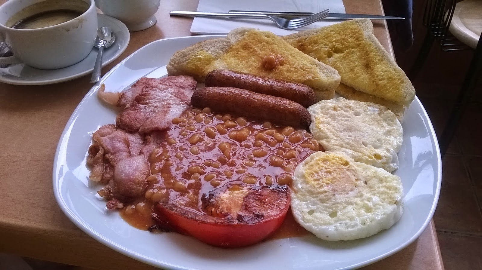 Cambridge Breakfasts: B.L.D's