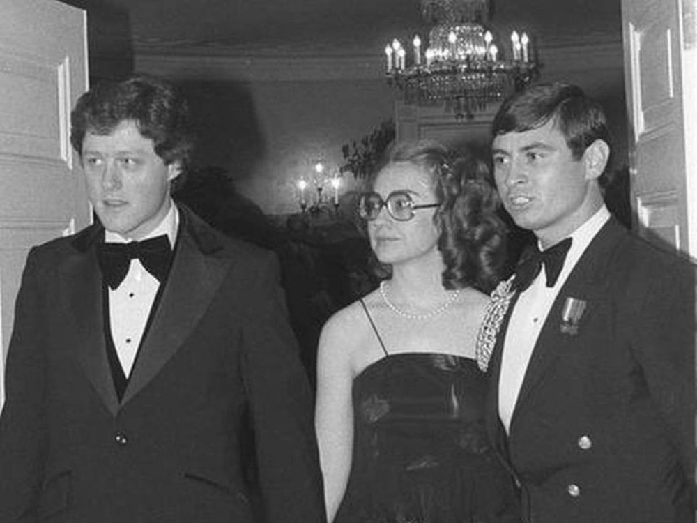 Vintage Photographs of Young Bill and Hillary Clinton From Between the ...