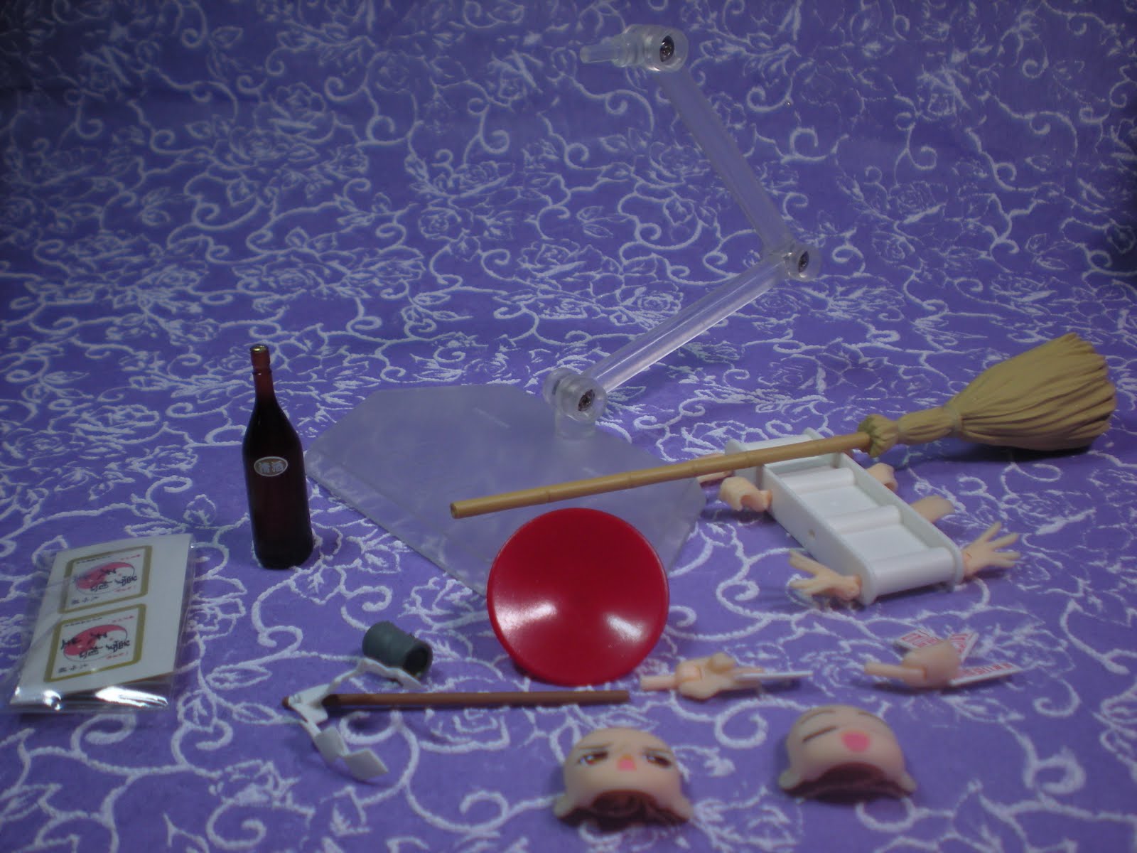 Review: [Max Factory] Figma #55 Reimu Hakurei | Night's Corner