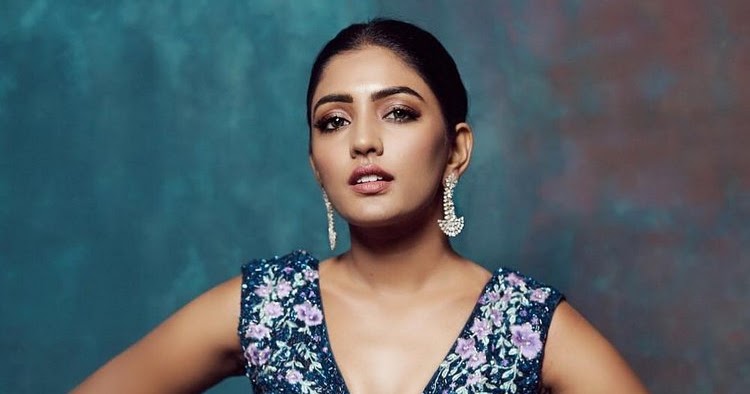 Eesha Rebba Still Photoshoot - Latest Movie Updates, Movie Promotions ...