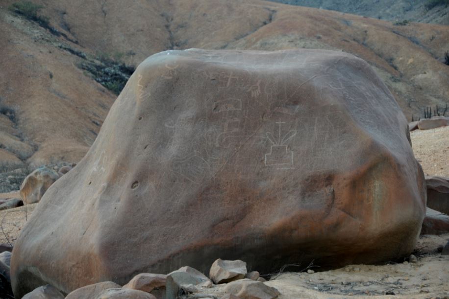 Arte Rupestre Peruano: Publicaciones: Alto de la Guitarra