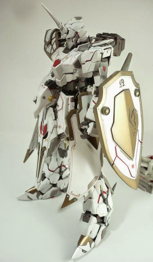 Custom Build: MG 1/100 Unicorn Gundam "The Paladin Knight"