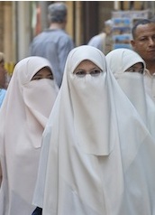 Top 5 White Burka Styles | Hijab Styles, Hijab Pictures, Abaya, Hijab ...