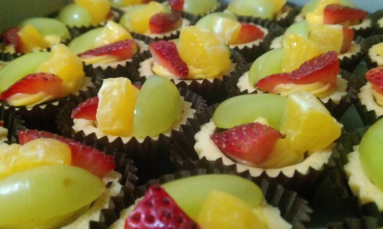 Apam Polkadot J&S Bakery: Apam & Tart Buah