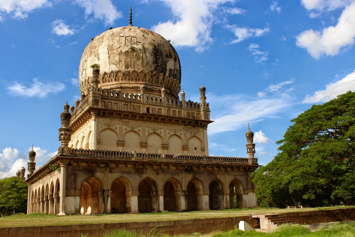 Journeys across Karnataka: Qutb Shahi necropolis, Golconda