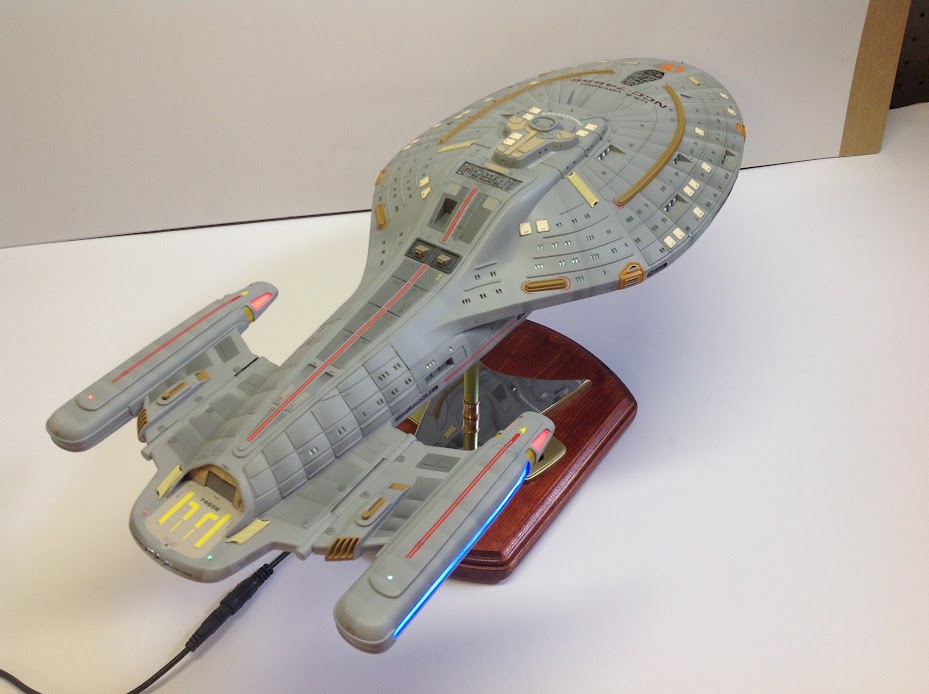 The Irate Modeler: Revell U.S.S. Voyager Build
