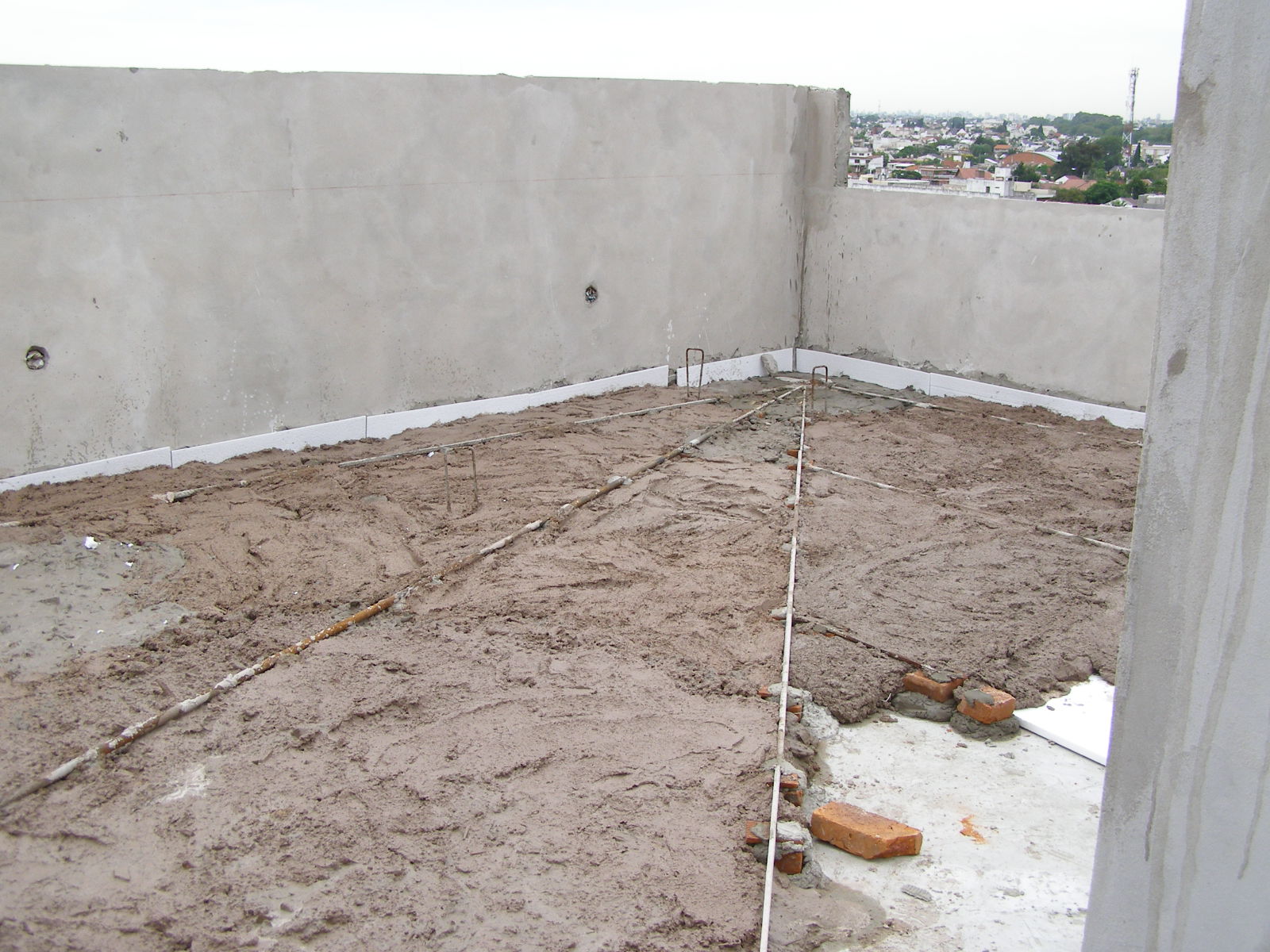 Edificio Taormina: Contrapisos, yeserías e instalaciones