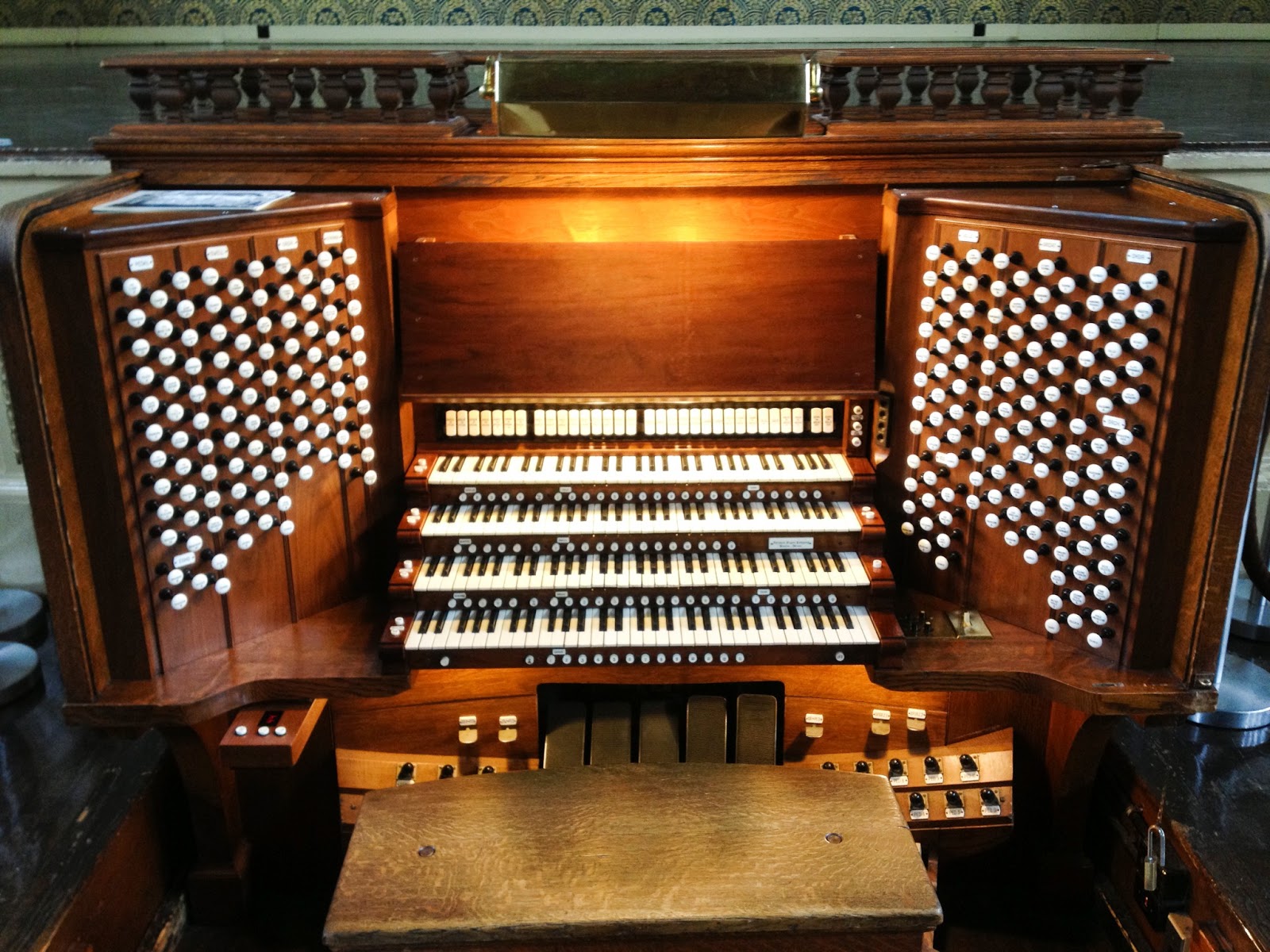 Through the Oculus: Behind the Scenes of the Newberry Memorial Organ