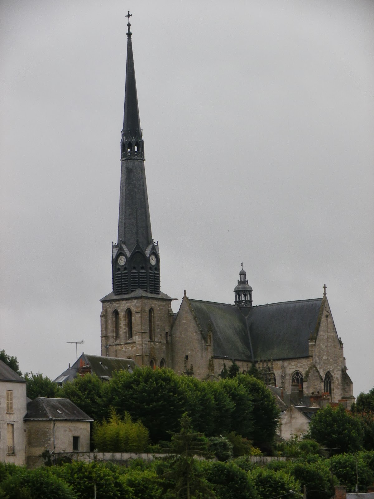 PELERINAGE: Eglise saint-Salomon-et-saint-Grégoire de Pithiviers