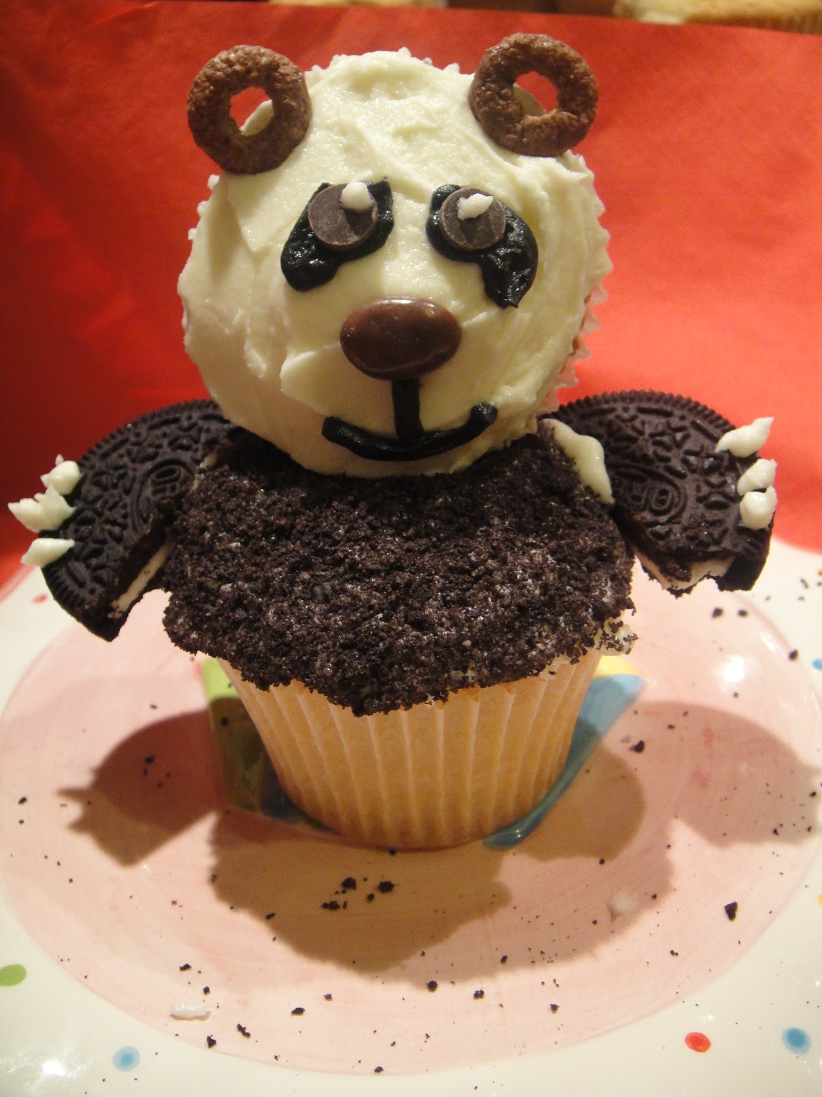 The more than occasional baker: Panda Cupcakes